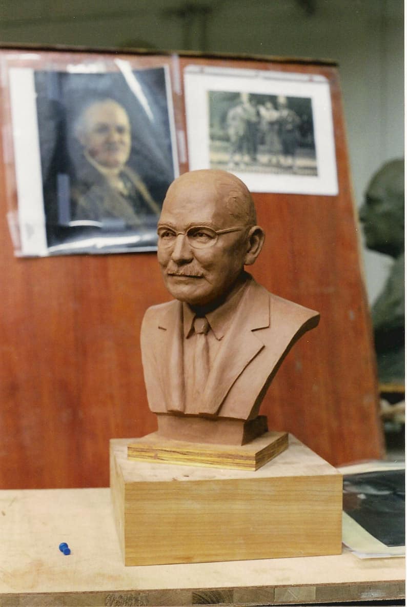 Donald Ross Bust - Robert Shure, Sculptor